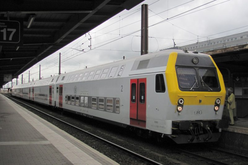 NMBS lanceert volgend jaar digitale passen, goedkoper dan papieren ...